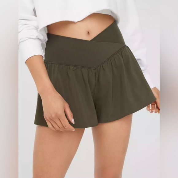 aerie | Skirts | Offline By Aerie Real Me Crossover Flowy Short Size Xl ...